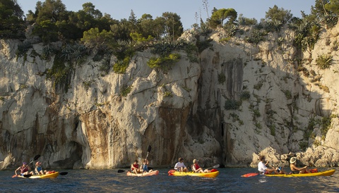 Kayaking Tour and Cliff Jumping – Makarska – Experience Concierge