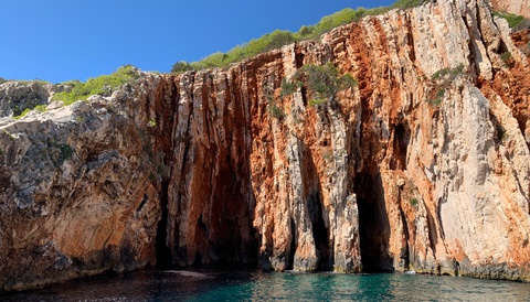 Red Rocks – Beaches of the island of Hvar – Experience Concierge