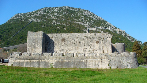 The Walls of Ston and the Green Gardens from the Game of Thrones ...